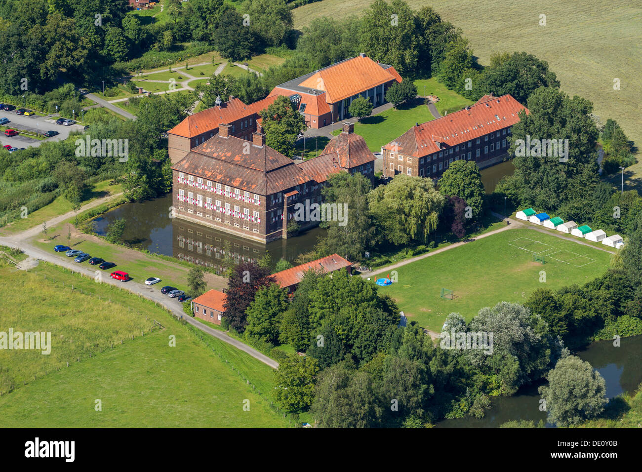 Aerial view, Schloss Oberwerries Castle, Hamm, Ruhr area, North Rhine-Westphalia Stock Photo - Alamy