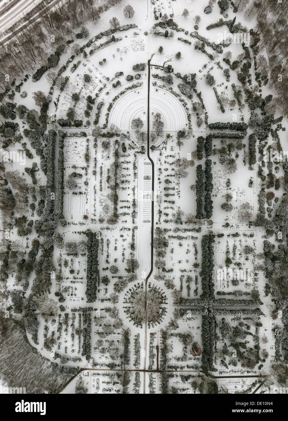 Aerial photograph cemetery hi-res stock photography and images - Alamy