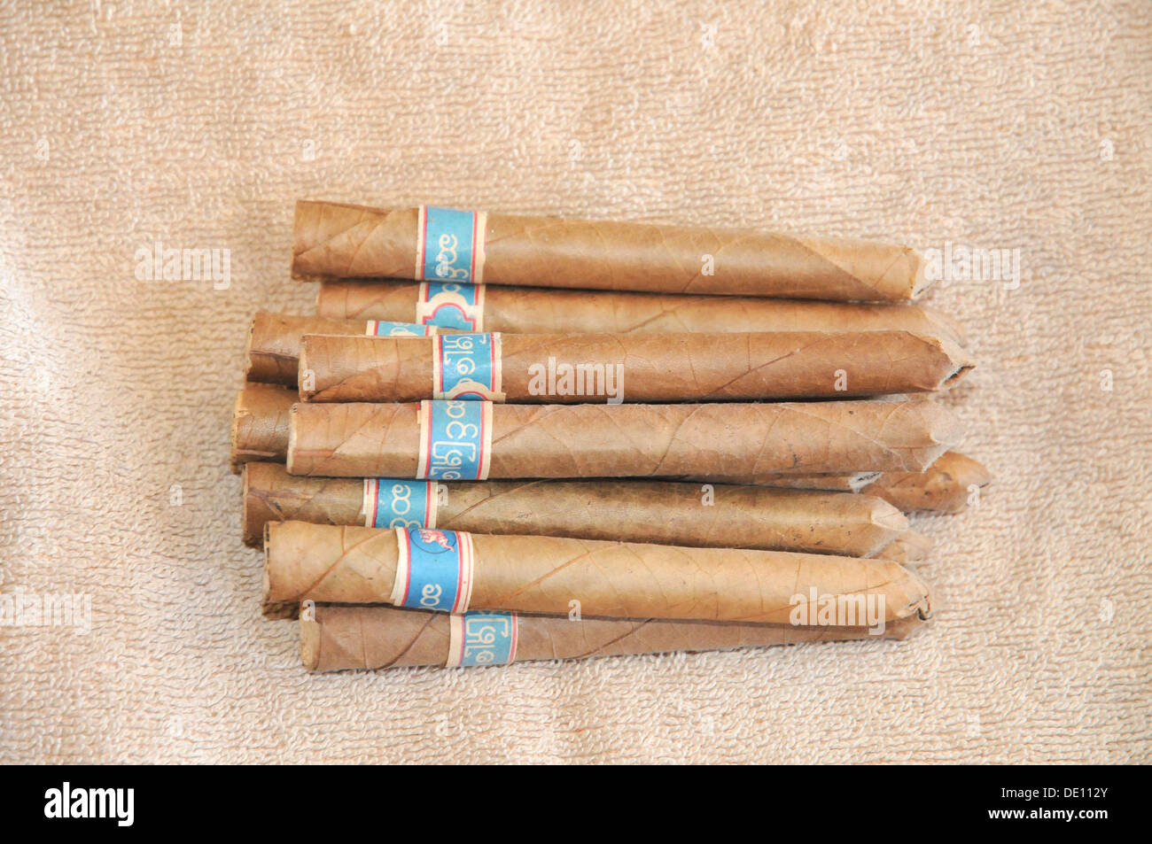 Cheroot cigars hi-res stock photography and images - Alamy