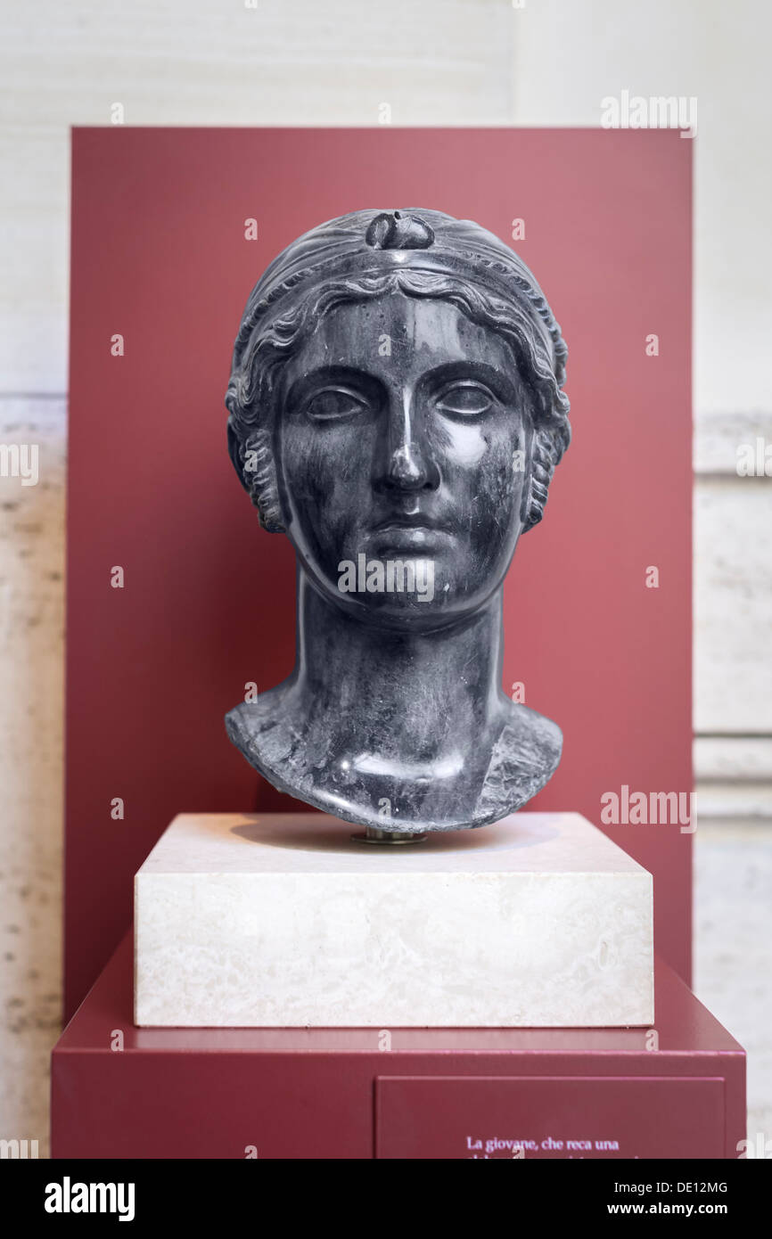 Portrait sappho hi-res stock photography and images - Alamy