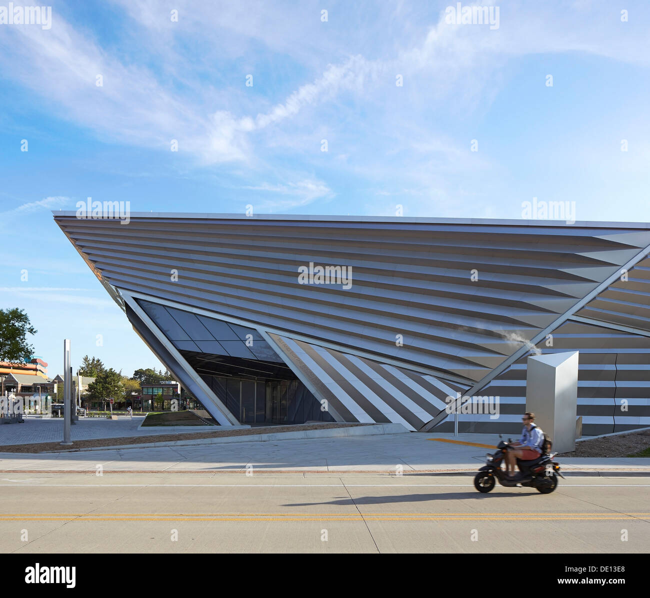 Eli & Edythe Broad Art Museum, Lansing, United States. Architect: Zaha ...
