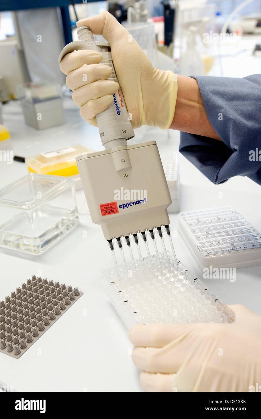 Analysis of samples hi-res stock photography and images - Alamy