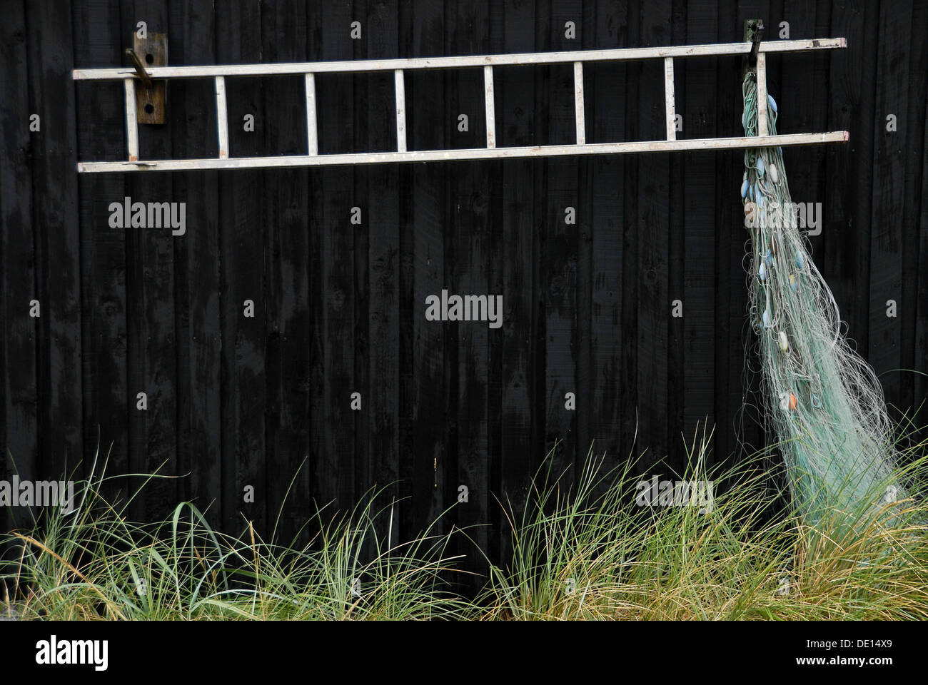 Attached ladder hi-res stock photography and images - Alamy