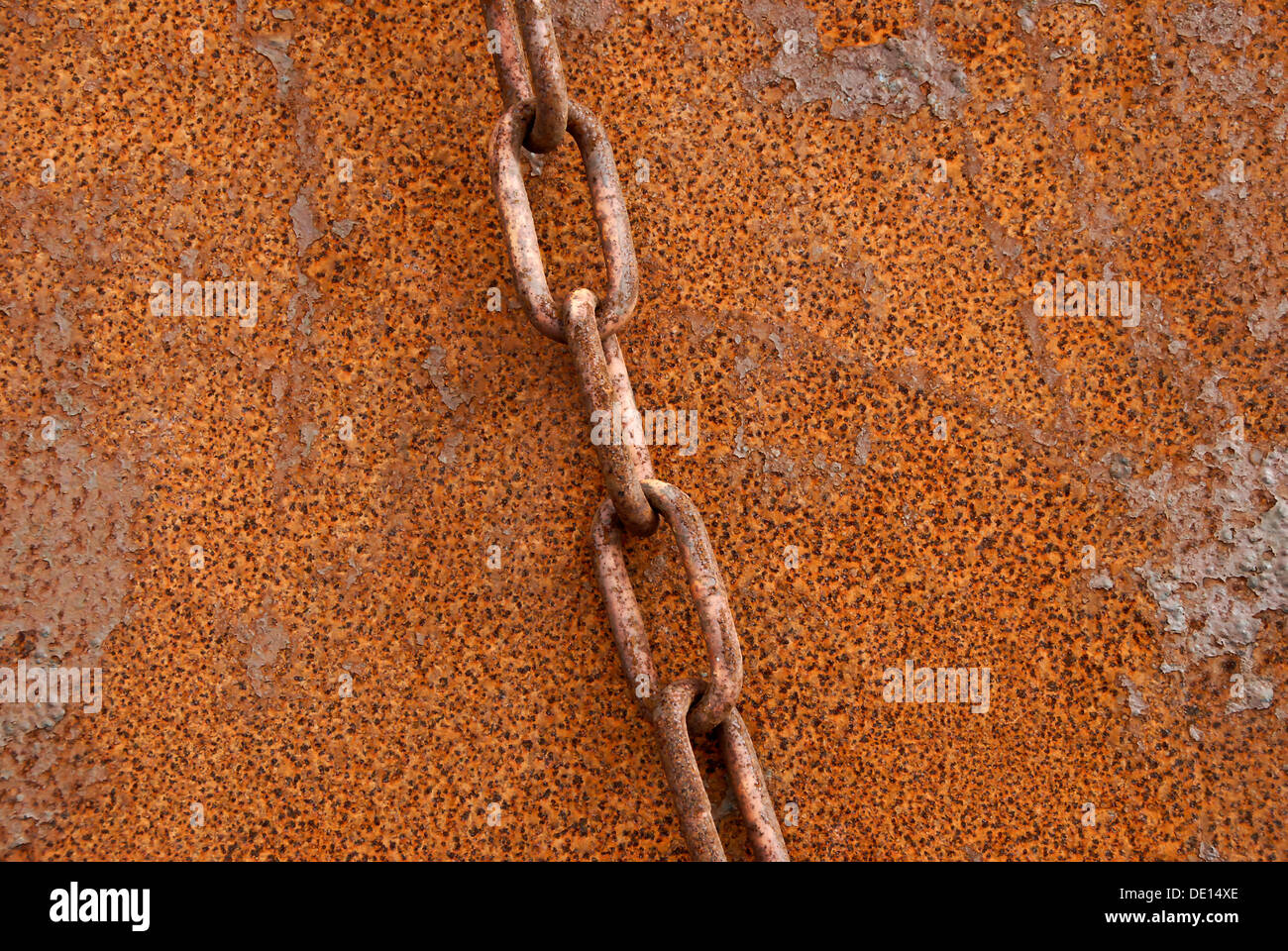 Exterior rusty chains High Resolution Stock Photography and Images - Alamy