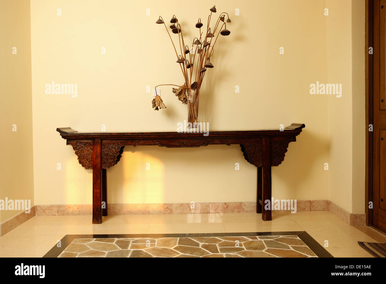 Funiture in Chinese traditional style Stock Photo - Alamy
