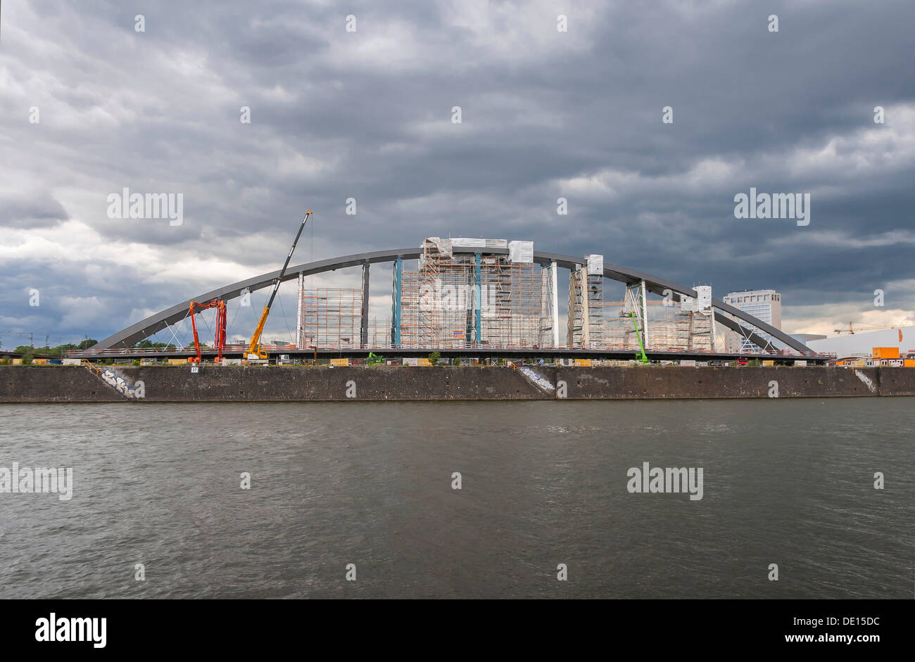 Bridge construction on river hi-res stock photography and images - Alamy