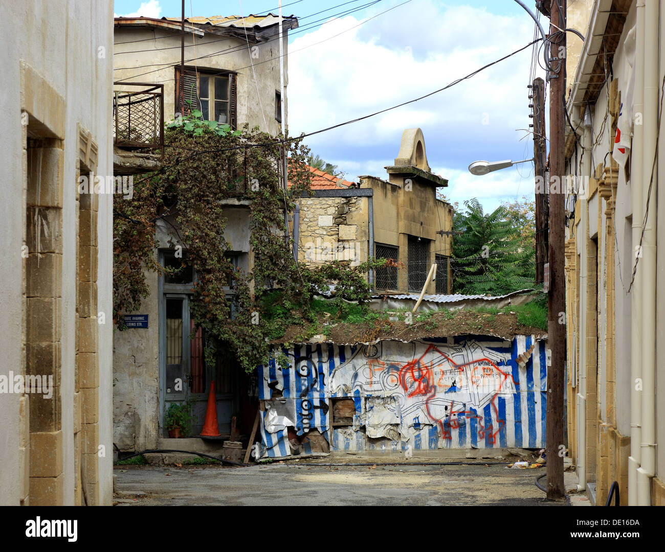 Cyprus, Nicosia, Lefkosia, Old Town, on the Green Line, Green Lane, to ...