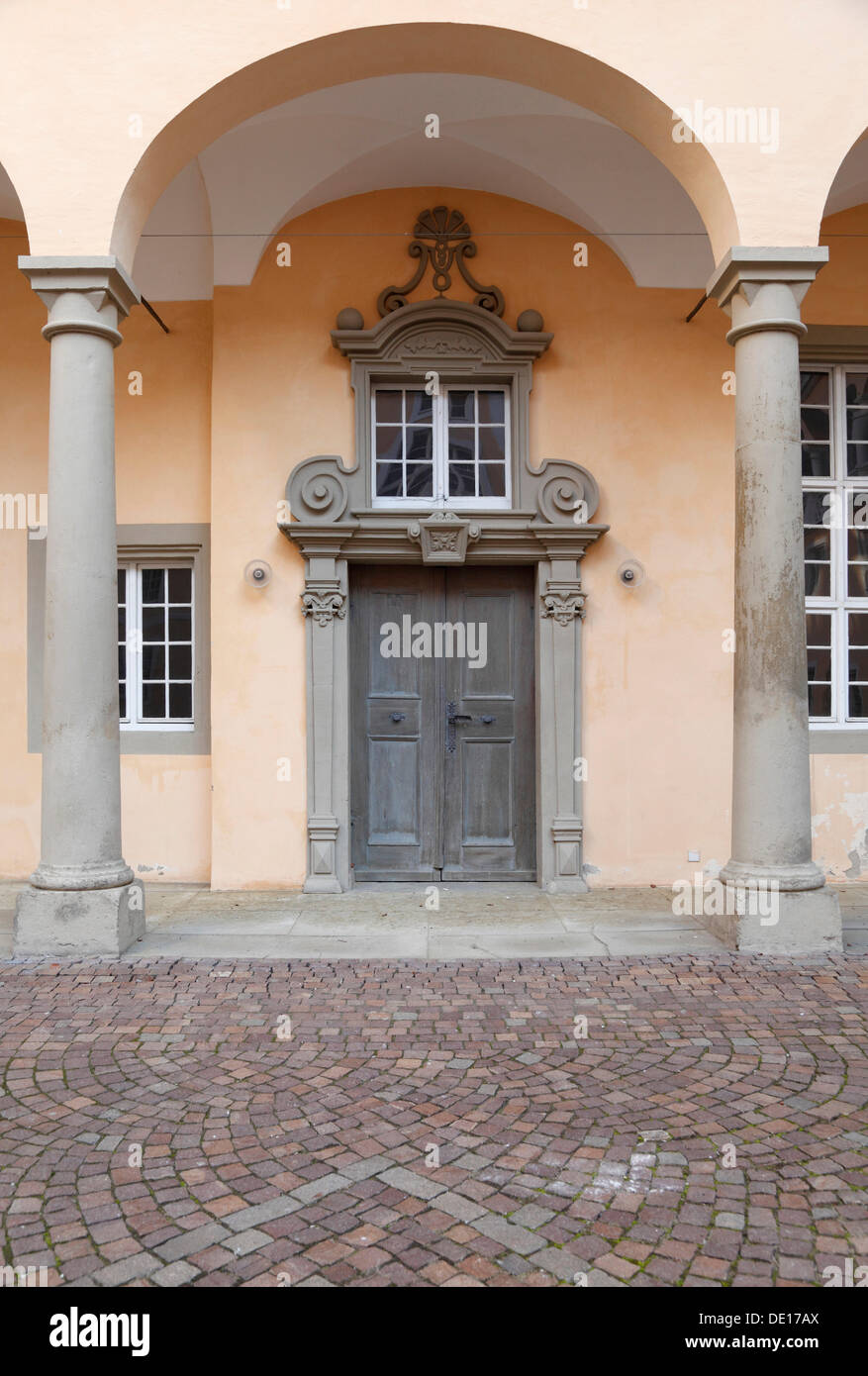 Schloss ob Ellwangen castle, arcaded courtyard, Ellwangen an der Jagst ...