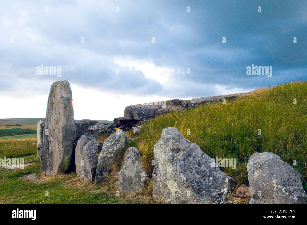 West Kennet Long Barrow Stock Photo - Alamy