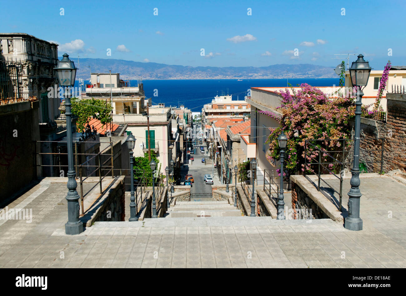 Reggio di Calabria, Sicilia at back, Messina Strait, Calabria, Italy ...