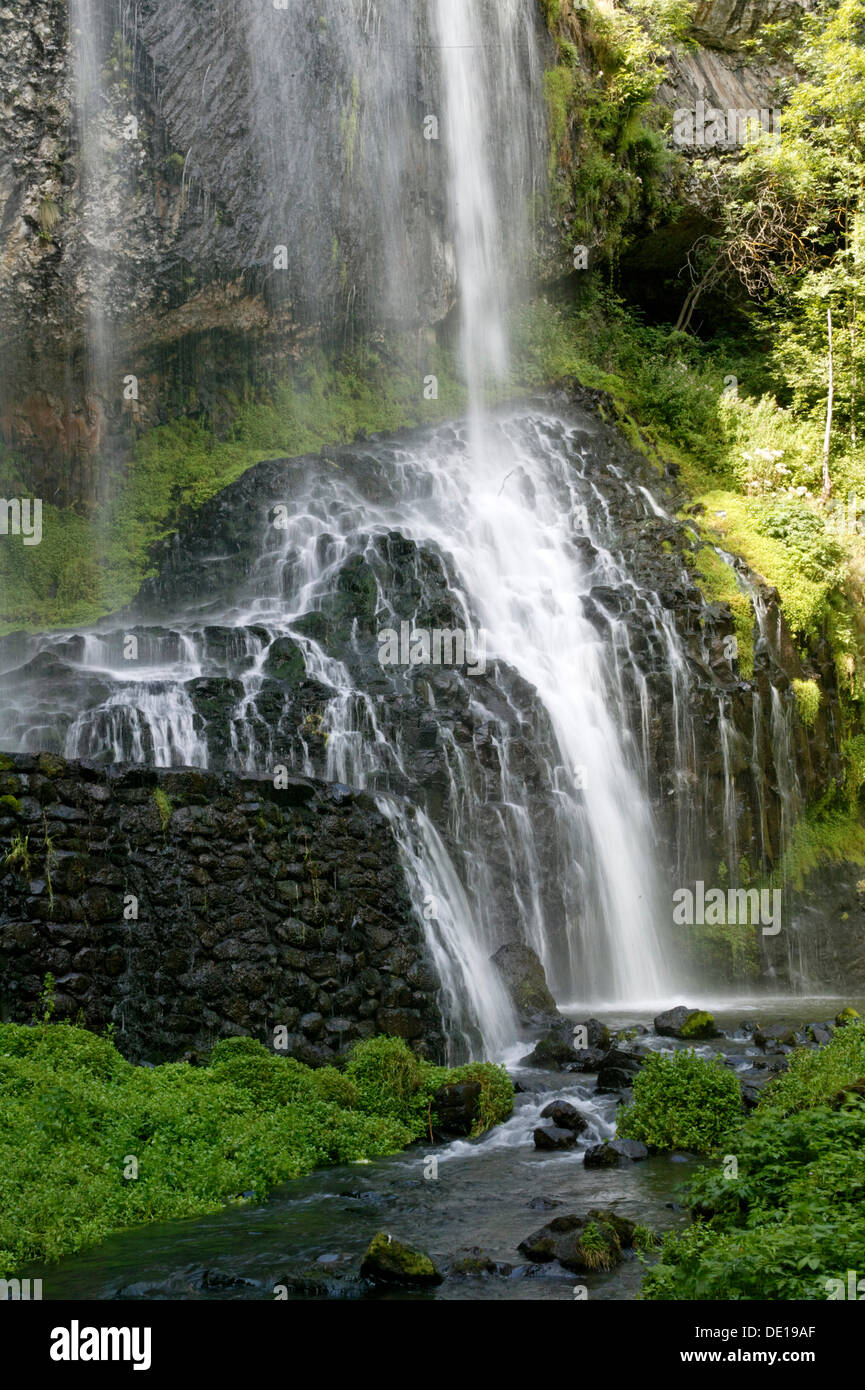 Volcanic waterfall hi-res stock photography and images - Alamy