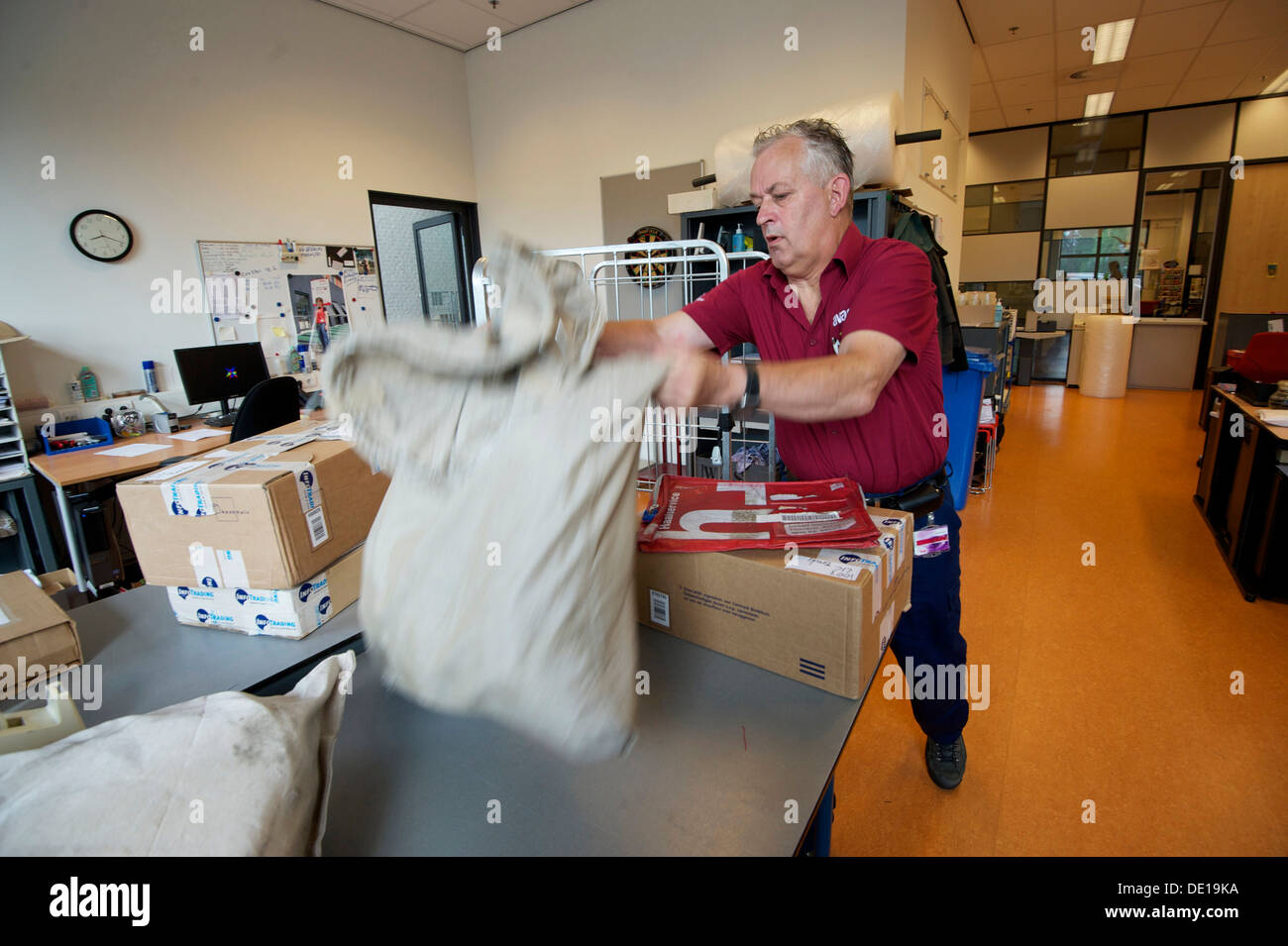 Holland-Breda. 21-06-12. Mailman at a school. Photo: Gerrit de Heus ...