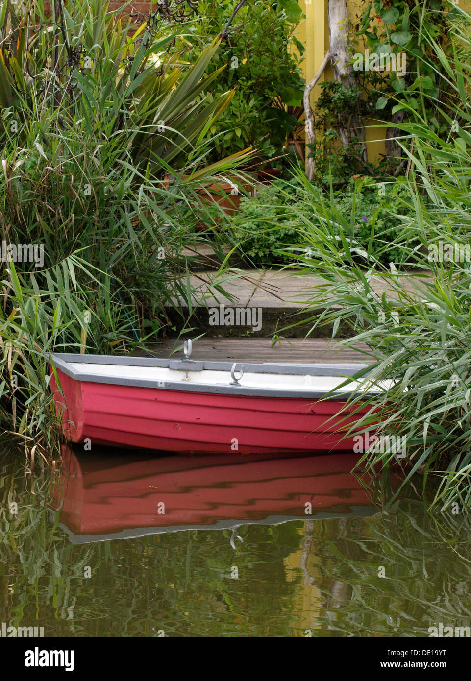 Small red rowing boat, Bude Canal, Cornwall, UK 2013 Stock Photo - Alamy