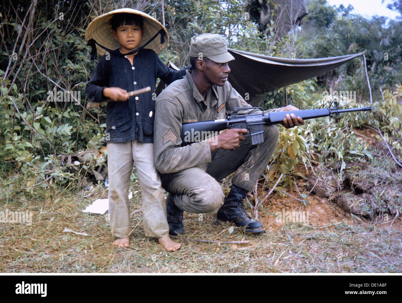 M16 Rifle Vietnam Stock Photos & M16 Rifle Vietnam Stock Images - Alamy