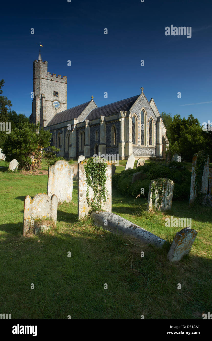 Church yard uk hi-res stock photography and images - Alamy