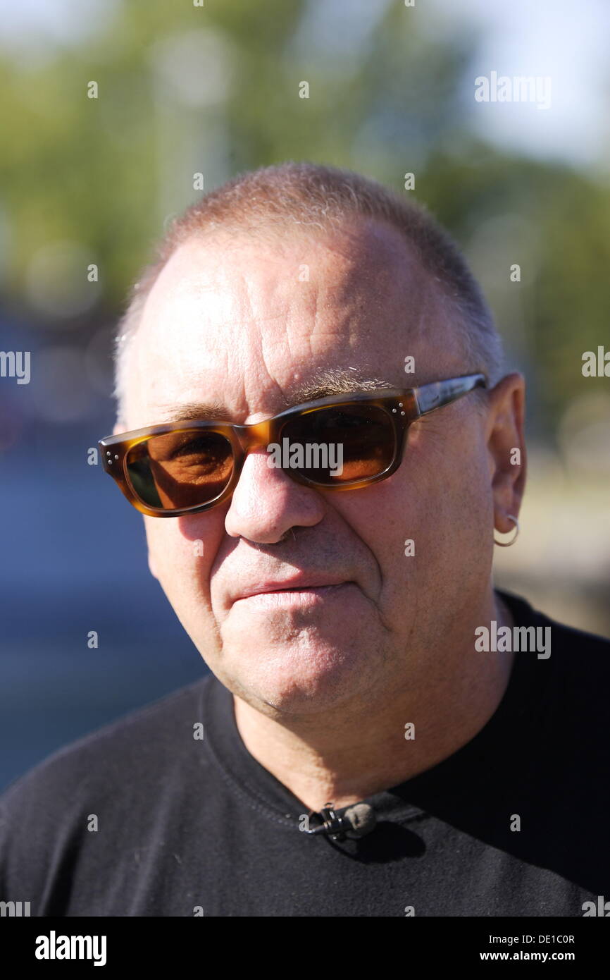 Jurek owsiak rejs okretem orp orzel okret podwodny hi-res stock ...