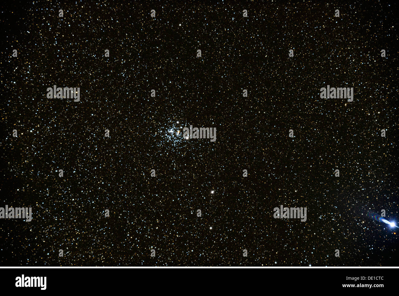 Jewel box star cluster hi-res stock photography and images - Alamy