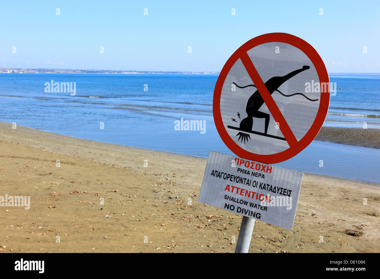 Prohibition sign prohibition sign hi-res stock photography and images ...