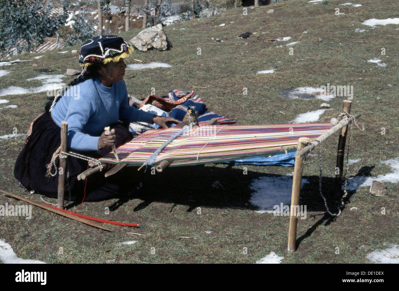 Women technology peru hi-res stock photography and images - Alamy