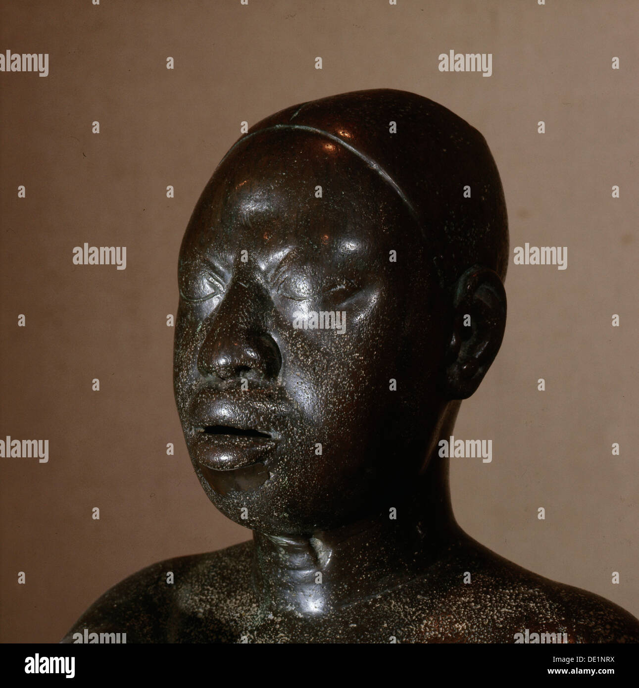 Lost Wax Sculpture Africa High Resolution Stock Photography and Images ...
