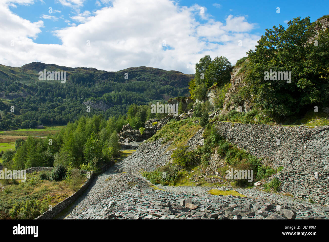 Old slate quarry above the village of Chapel Stile, Langdale, Lake ...
