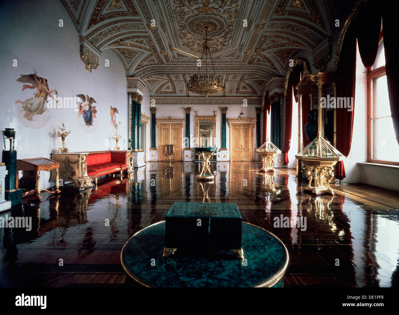 Malachite room winter palace hi-res stock photography and images - Alamy