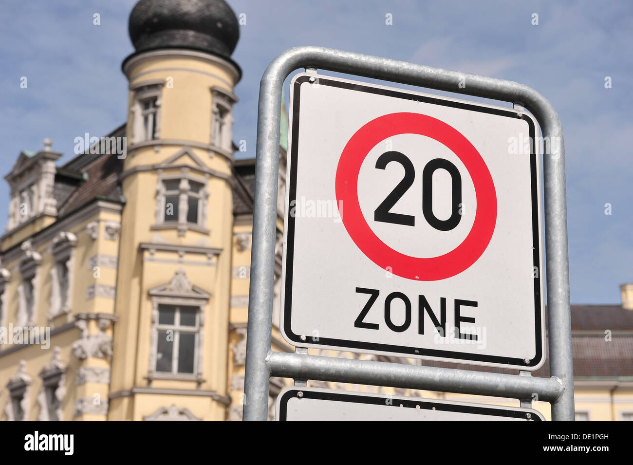 20 Km H Speed Limit High Resolution Stock Photography and Images - Alamy