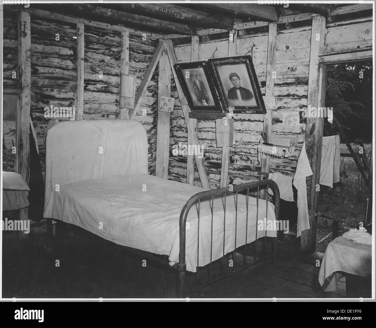 The living one Black and White Stock Photos & Images - Alamy