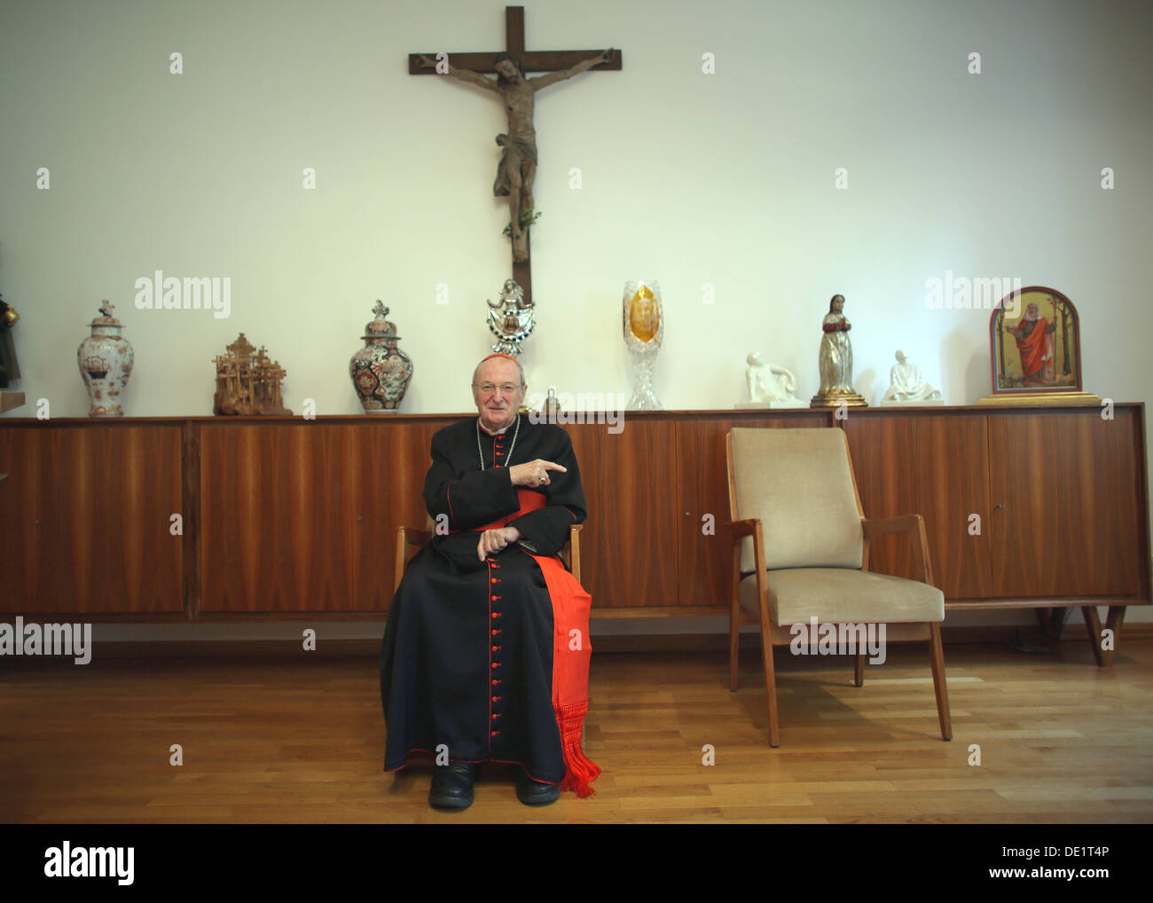 Cardinal meisner hi-res stock photography and images - Alamy