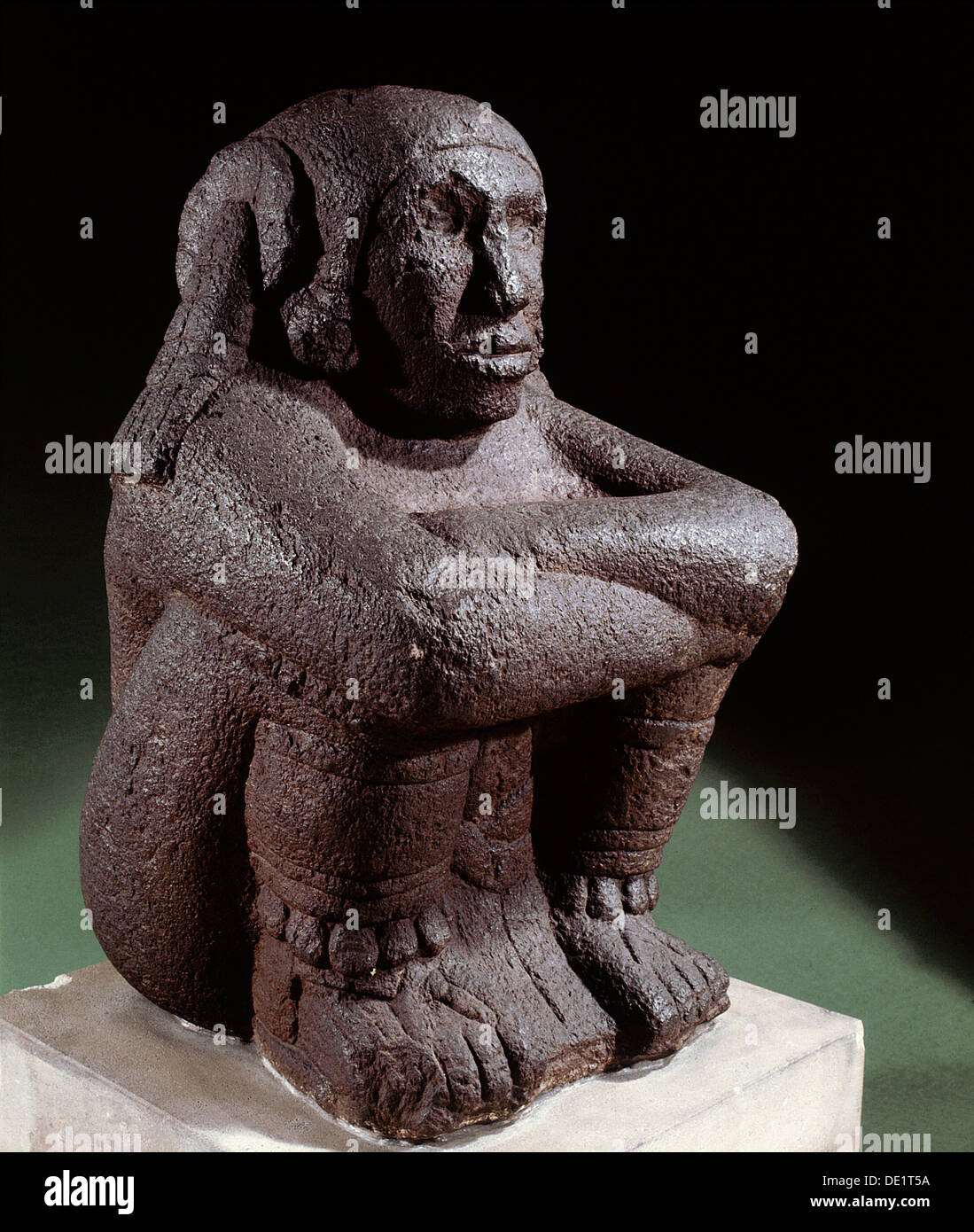 Seated aztec prince hi-res stock photography and images - Alamy