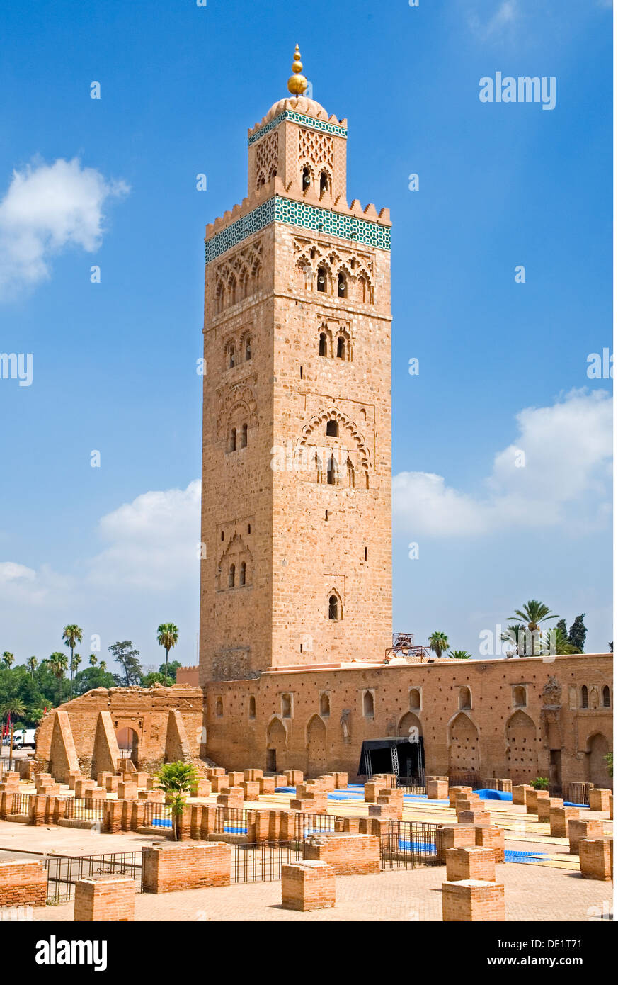 Almohads tower hi-res stock photography and images - Alamy