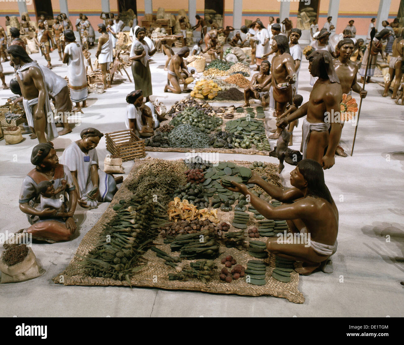 Aztec market hi-res stock photography and images - Alamy