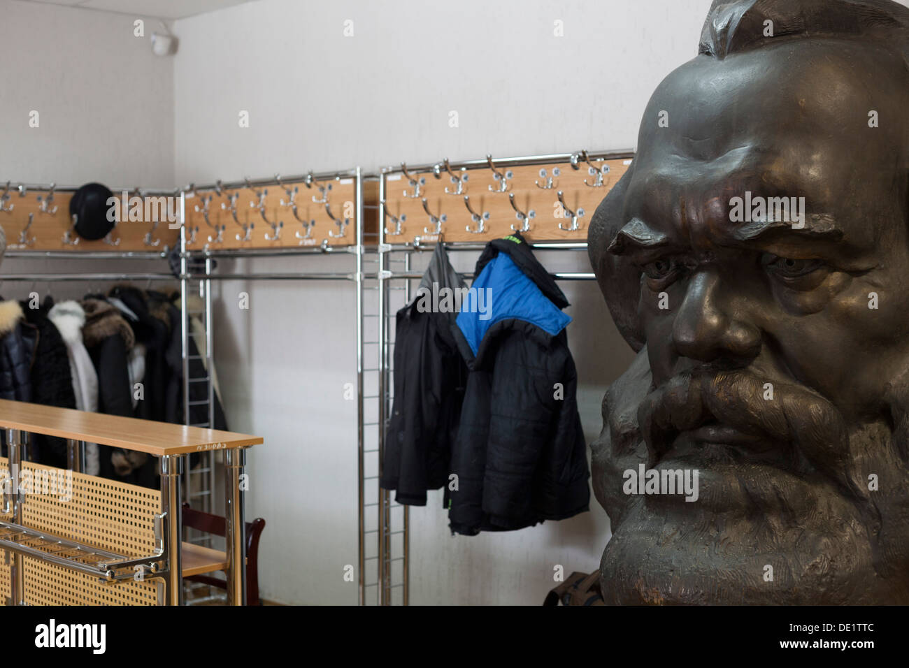 Karl Marx Bust Sculpture High Resolution Stock Photography and Images ...
