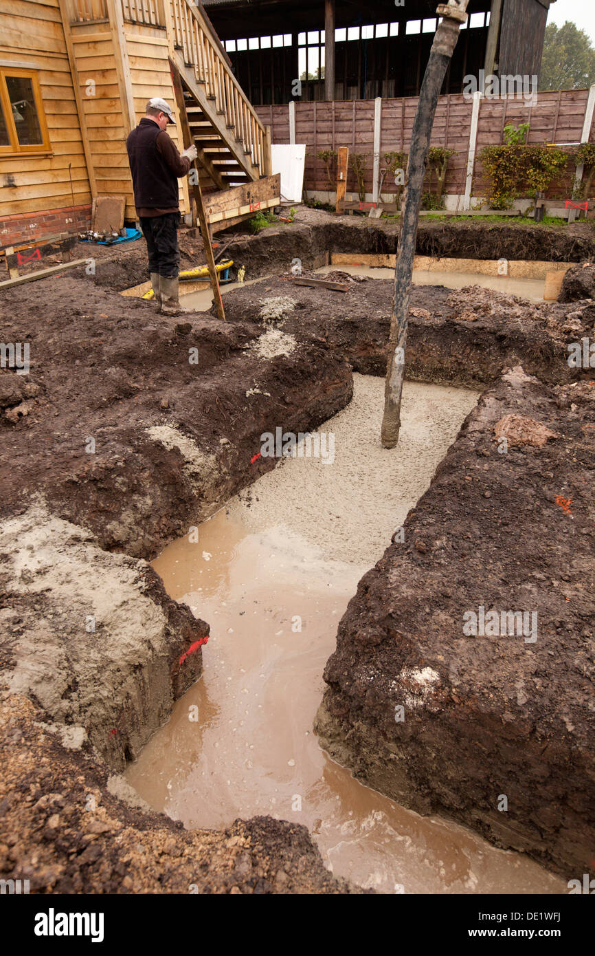 Concrete foundations hi-res stock photography and images - Alamy