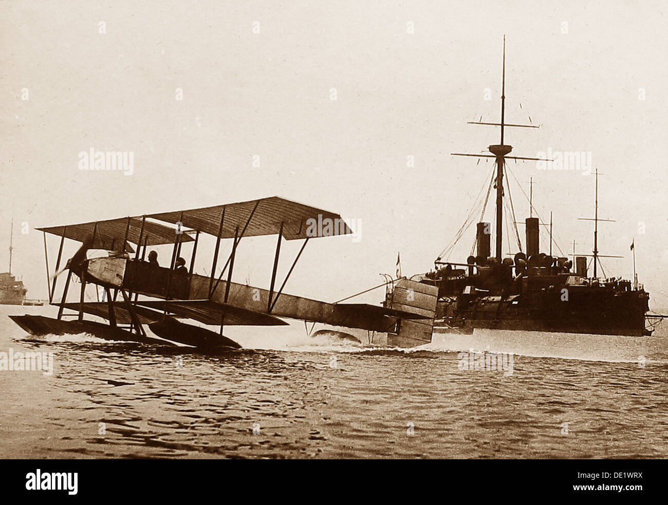 Ww1 plane hi-res stock photography and images - Alamy