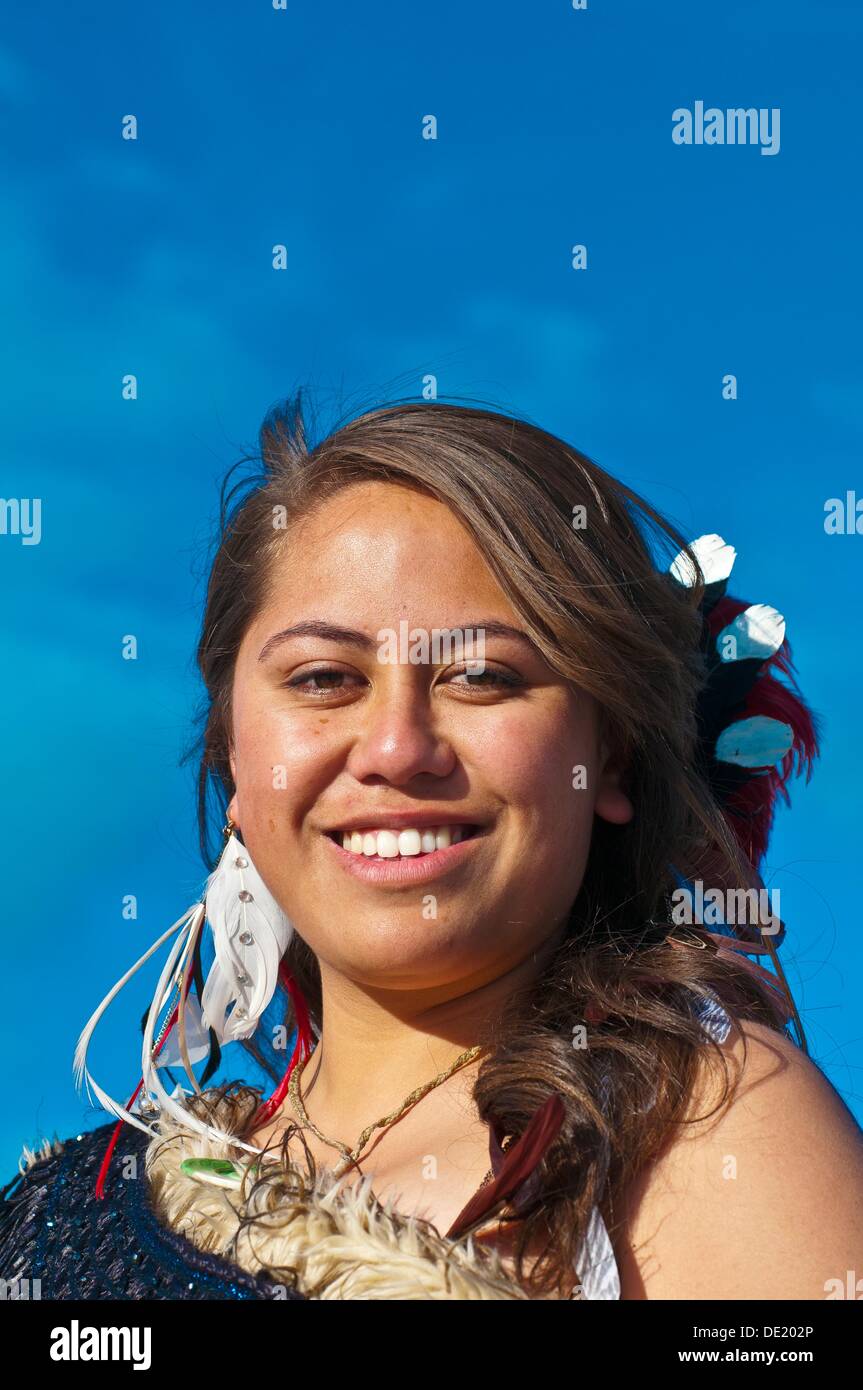 Maori Woman Rotorua High Resolution Stock Photography and Images - Alamy