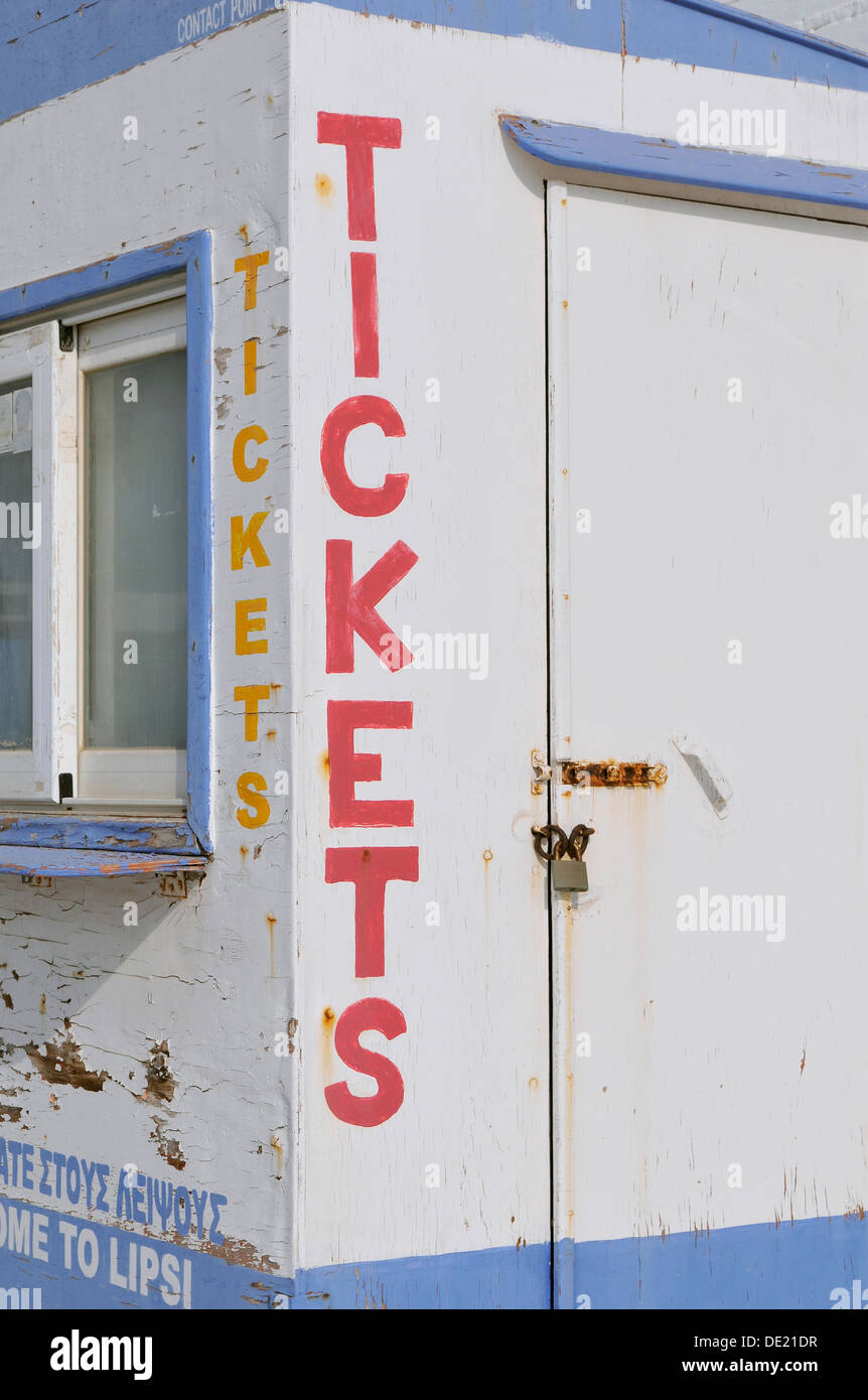 Ferry tickets sign hi-res stock photography and images - Alamy