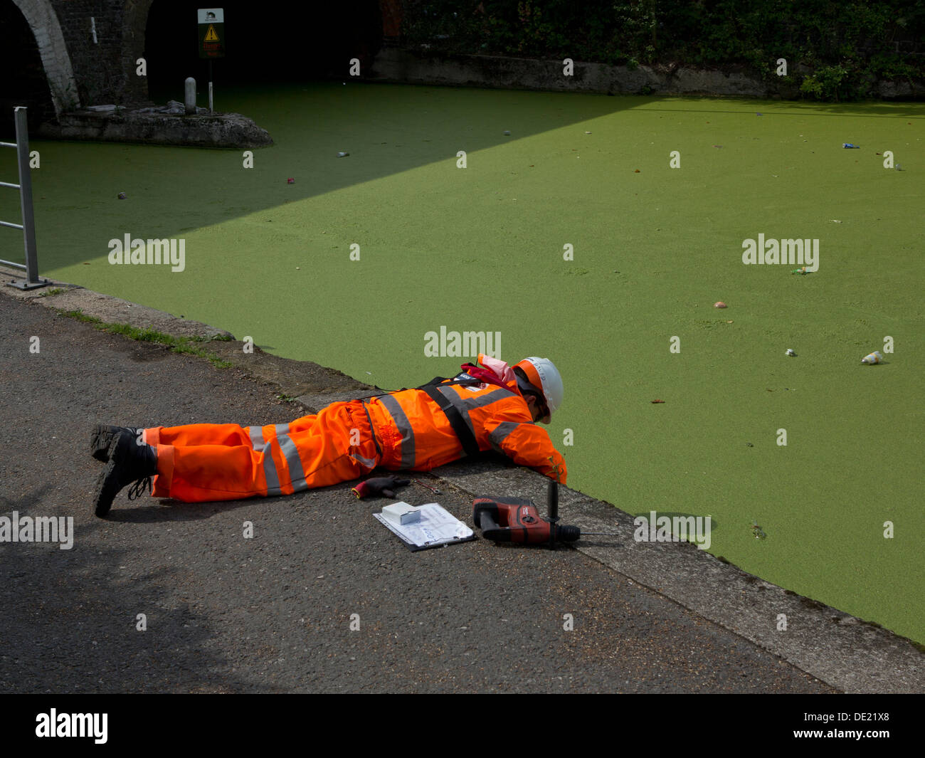 Canal testing hi-res stock photography and images - Alamy