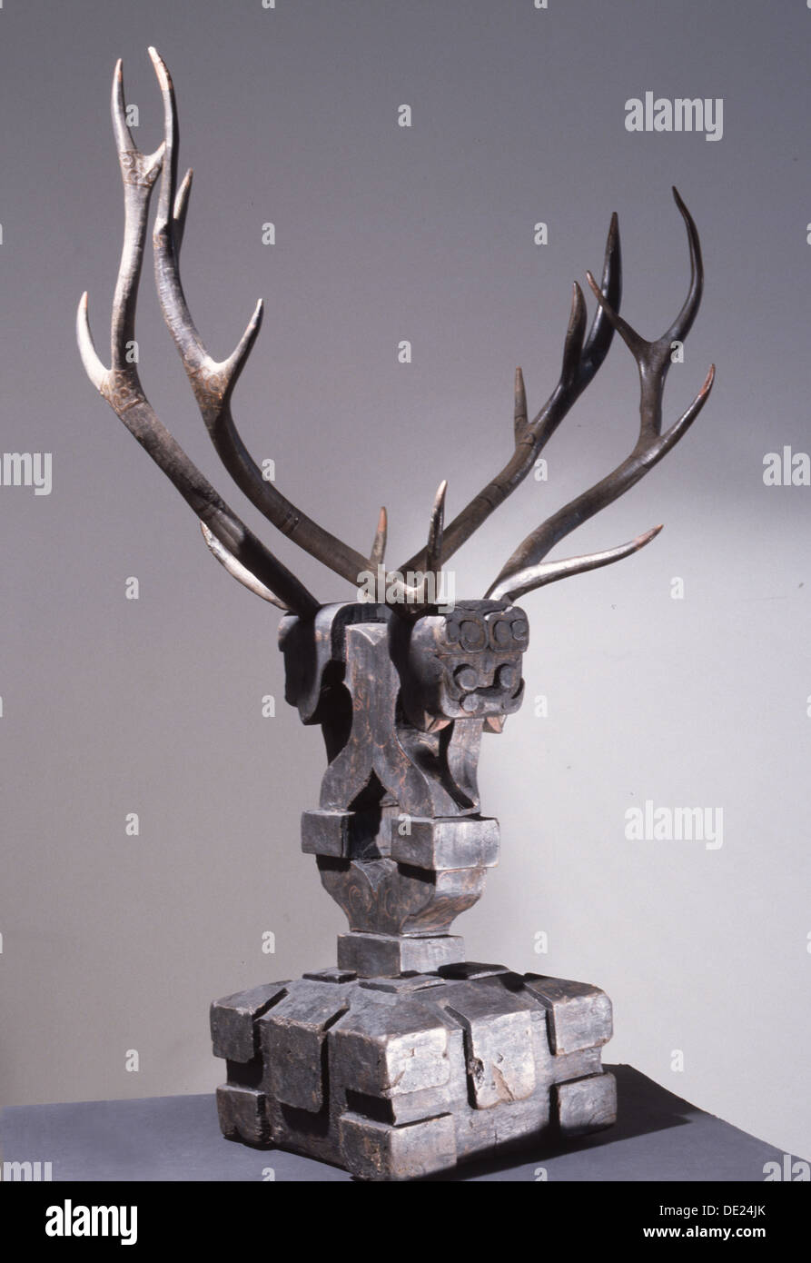 Art Objects Sculpture Sculpture on deer antlers etna.com.pe