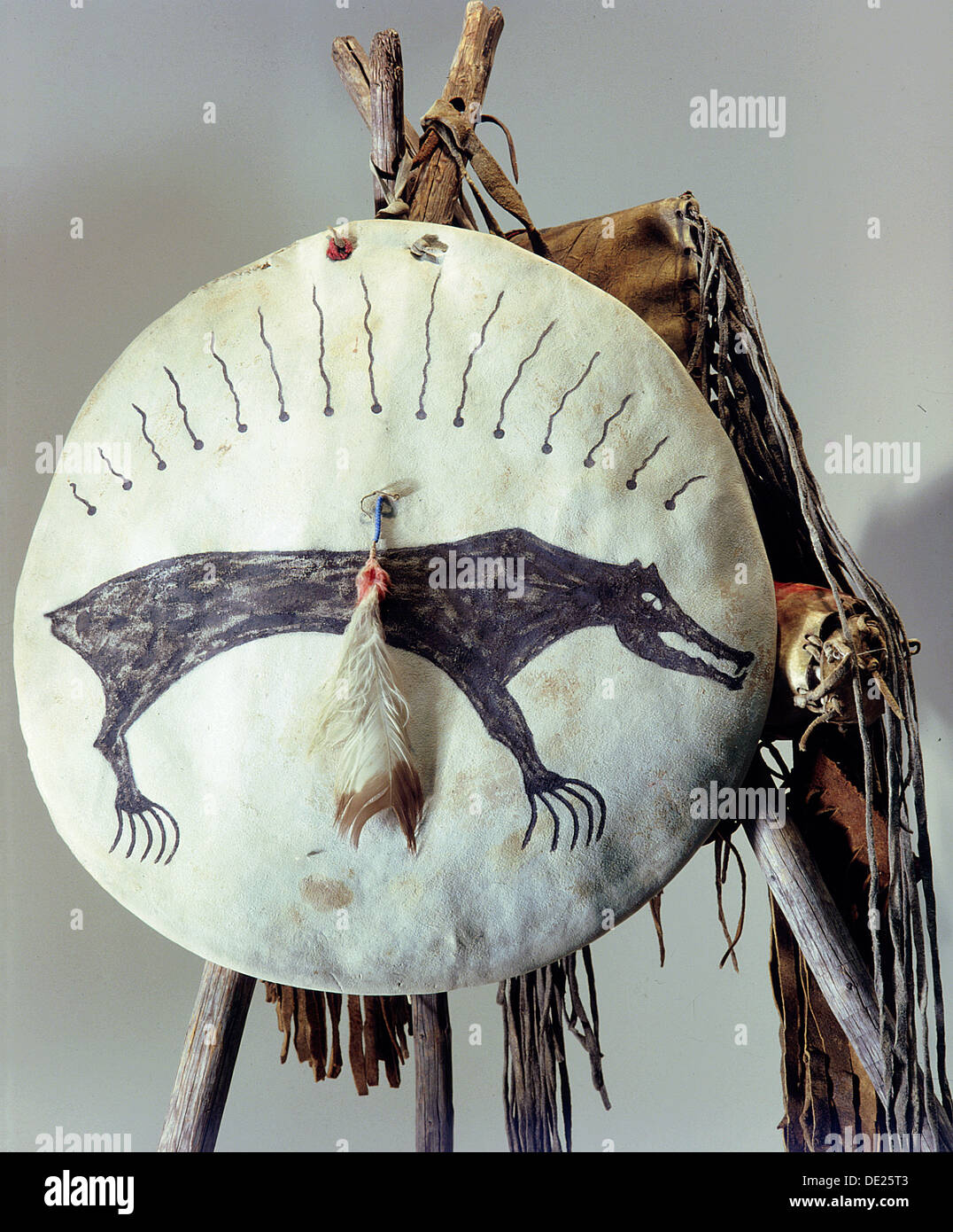 Native American War Shield High Resolution Stock Photography and Images ...