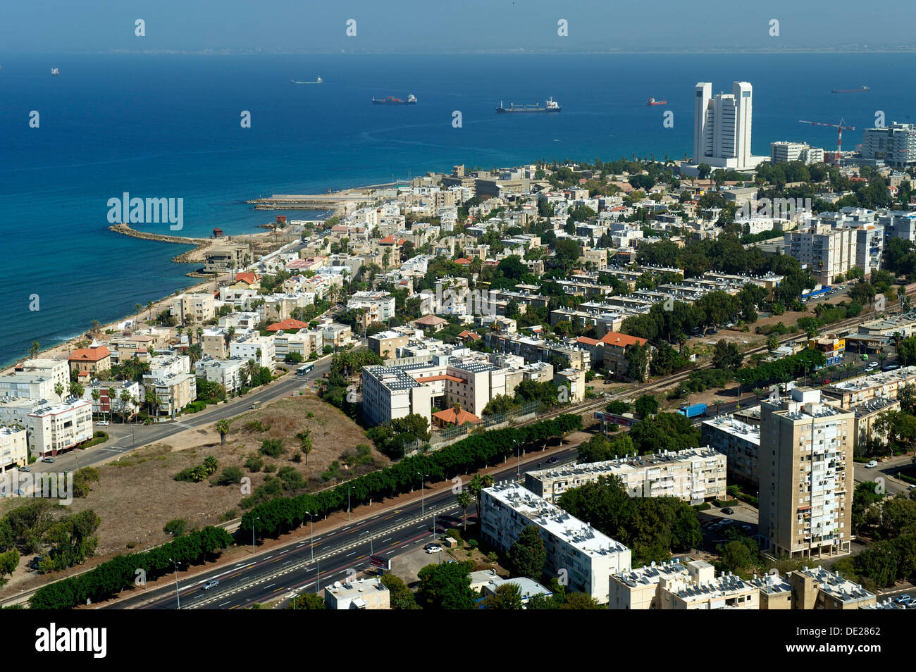 Overview haifa israel hi-res stock photography and images - Alamy