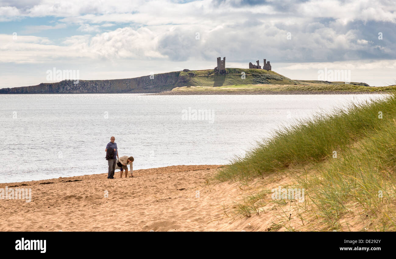 Dunstanburgh Castle and Embleton Beach, Northumberland, England, UK, GB ...