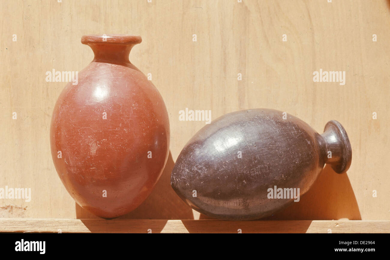 Burnished Ware High Resolution Stock Photography and Images - Alamy