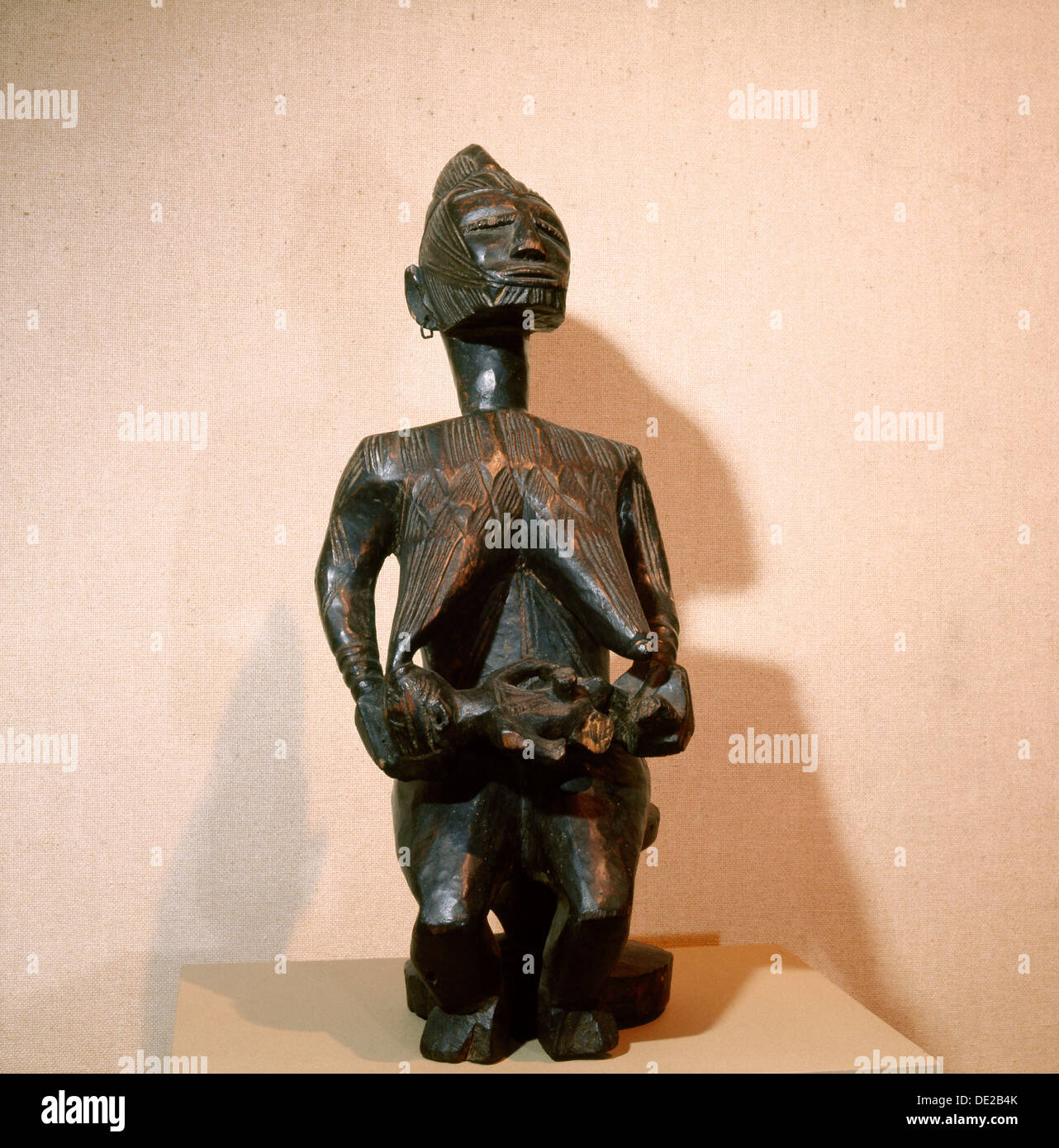 Matrilineal hi-res stock photography and images - Alamy