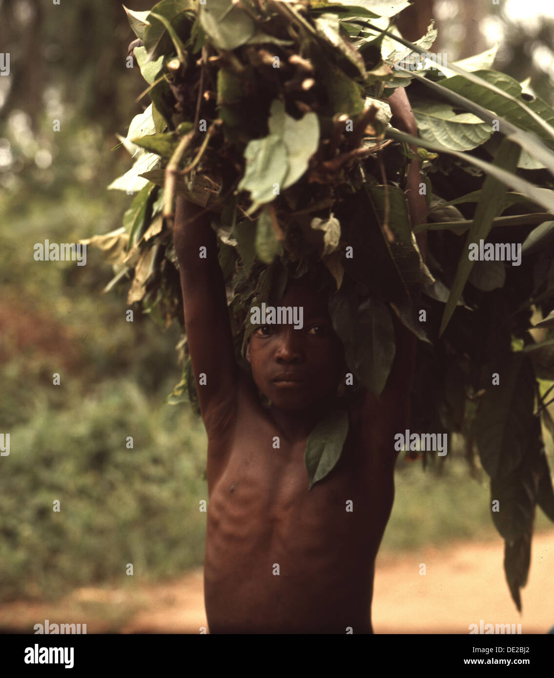 Igbo boy hi-res stock photography and images - Alamy