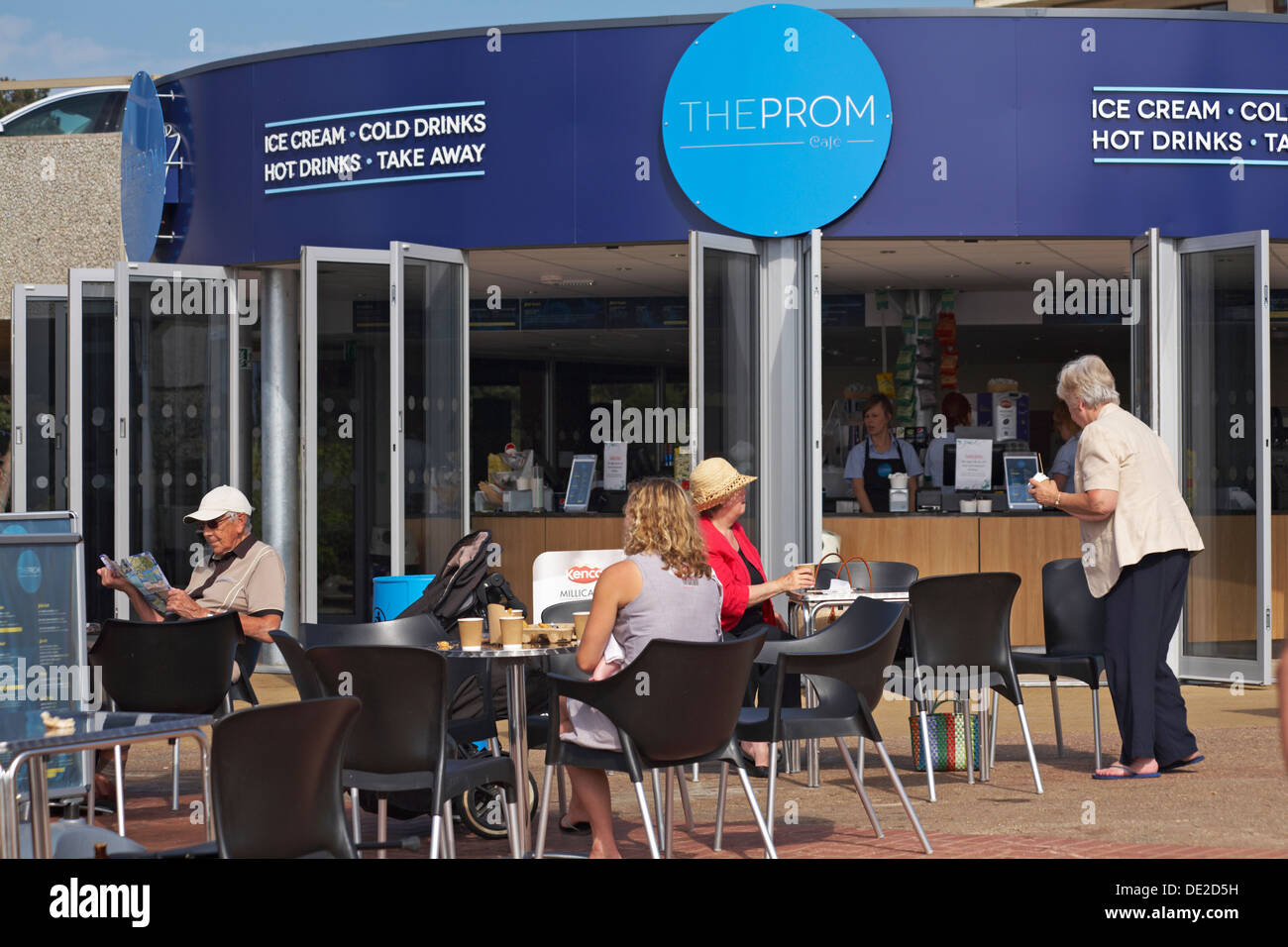 Bournemouth seafront hi-res stock photography and images - Alamy