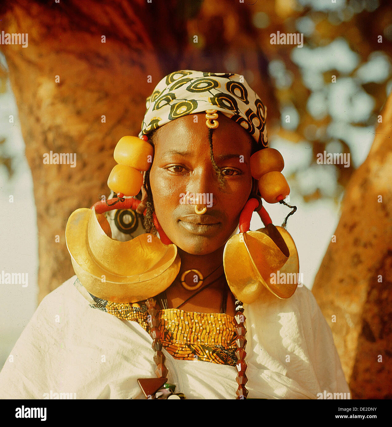 Gold jewellery africa hi-res stock photography and images - Alamy