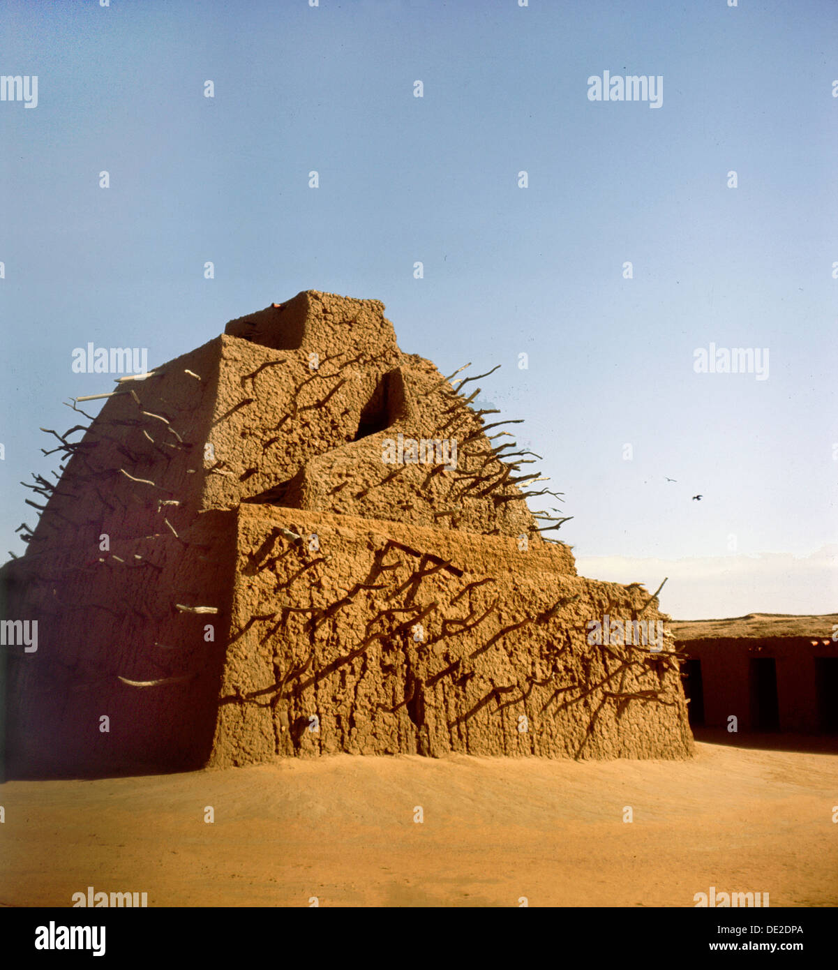 Askia mohammed tomb hi-res stock photography and images - Alamy