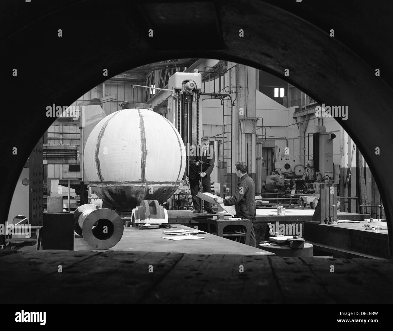 Construction of deep sea inspection chambers, Markham & Co ...