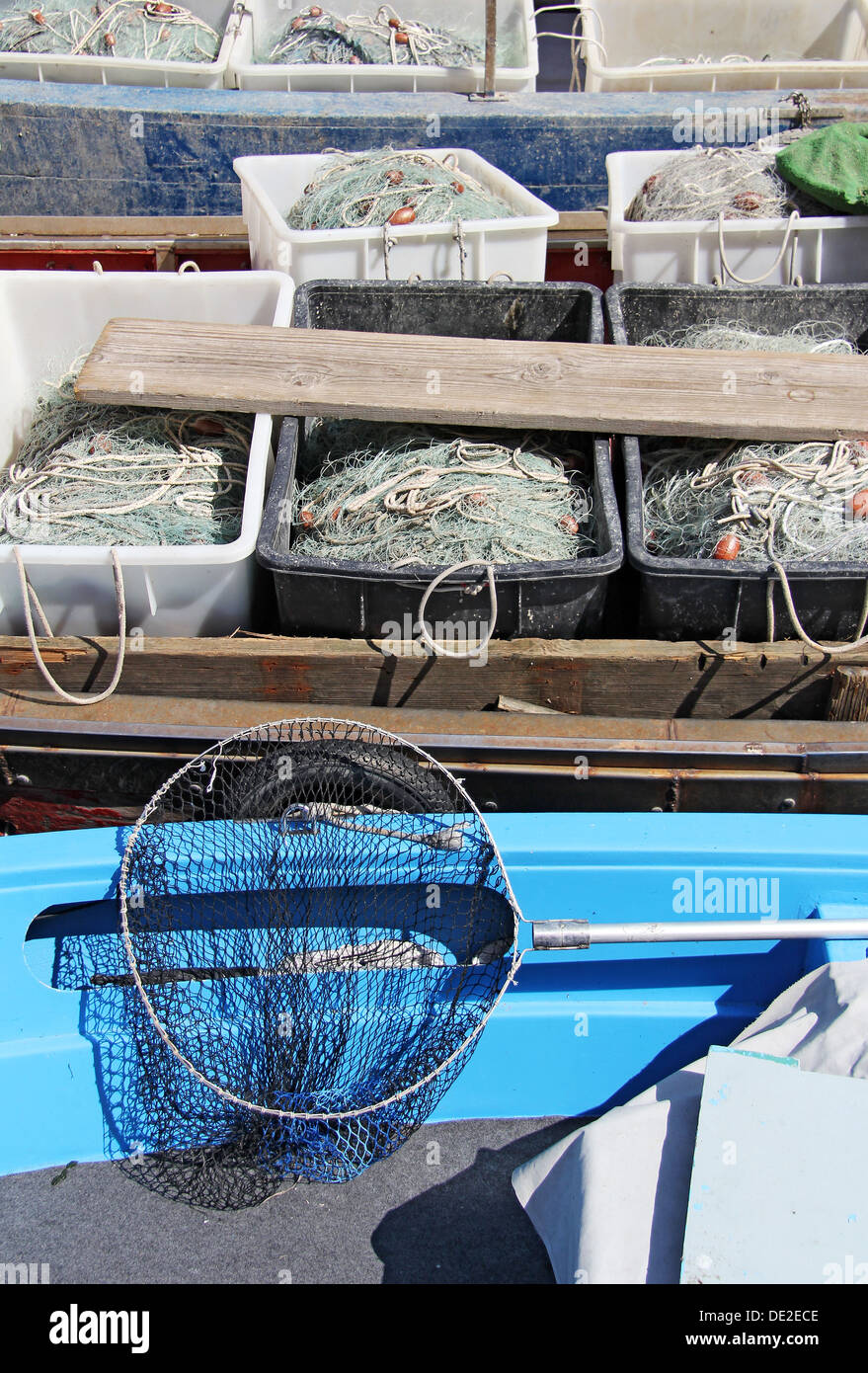 Lashing nets hi-res stock photography and images - Alamy